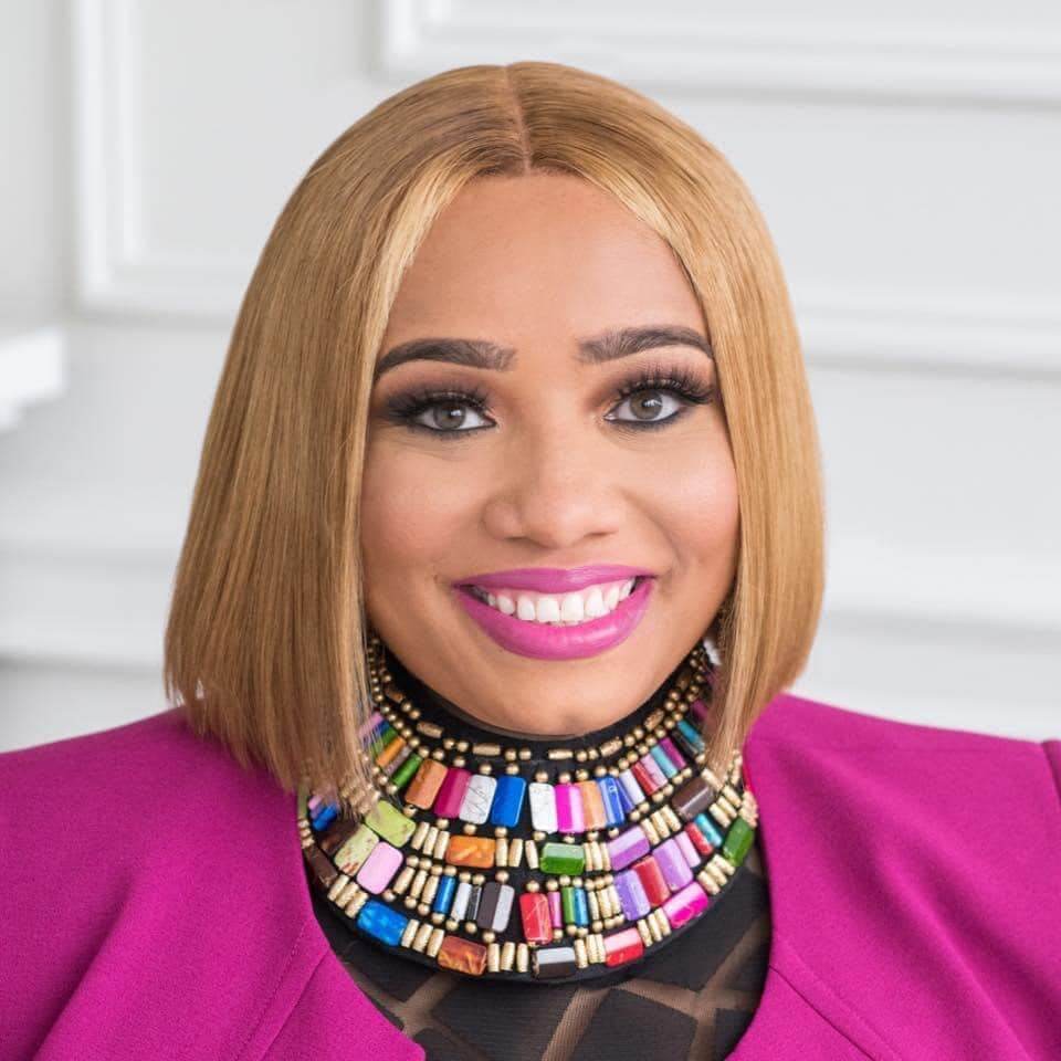 Speakers at Social Media Marketing World : Social Media Examiner